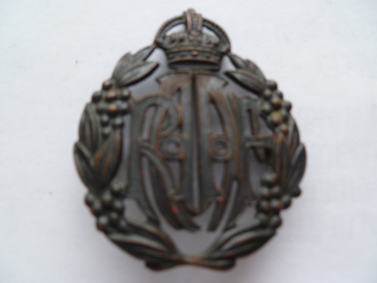 aust ww2 RAAF cap badge AMOR SYD maker ex cond – Militaria Shop