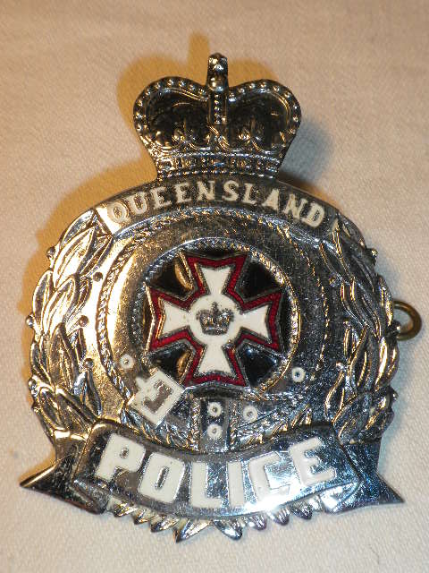 QUEENSLAND POLICE ENAMELED CAP BADGE – Militaria Shop